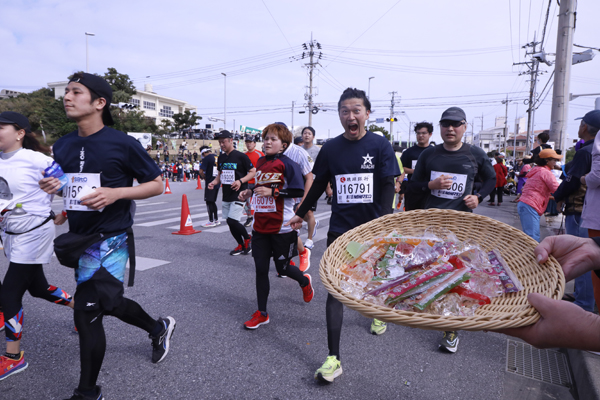 Photo Gallery - Naha Marathon 37th Race: Dec 3, 2023
